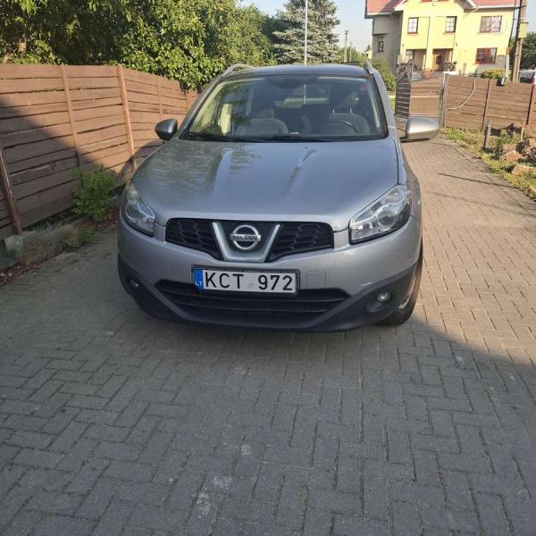 Grey Nissan Qashqai 2012 in Klaipeda, with an engine capacity of 1.60 L and mileage of 281 thousand km for 4000 €, photo 1 on AUTOMOTO.COM.LV