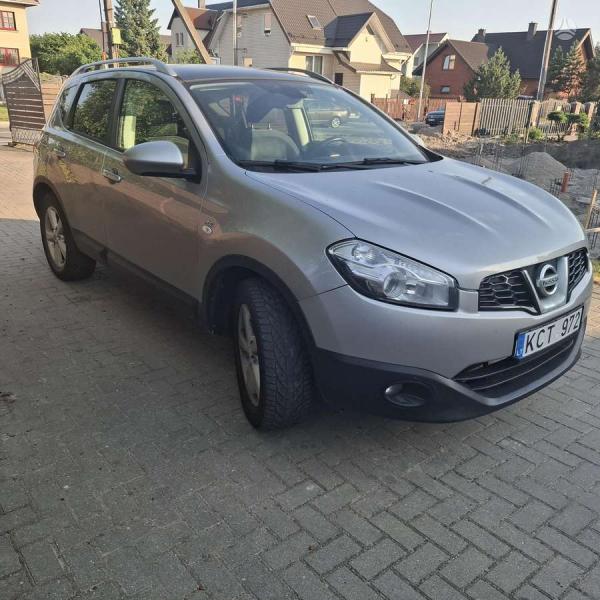 Grey Nissan Qashqai 2012 in Klaipeda, with an engine capacity of 1.60 L and mileage of 281 thousand km for 4000 €, photo 2 on AUTOMOTO.COM.LV