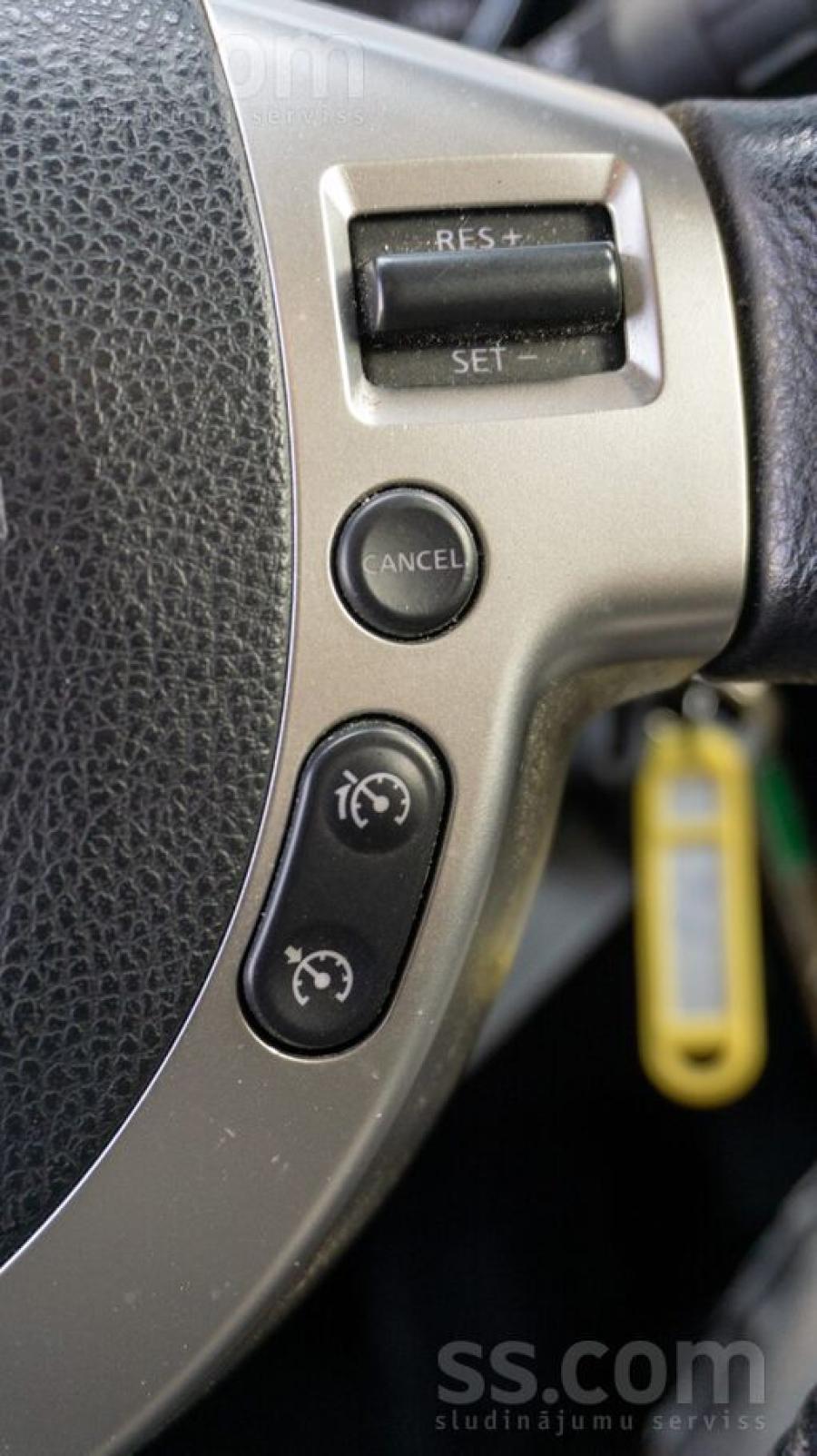 Grey Nissan Qashqai 2012 in Riga, with an engine capacity of 1.60 L and mileage of 171 thousand km for 4490 €, photo 22 on AUTOMOTO.COM.LV
