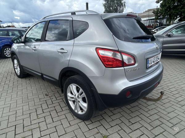 Pelēks Nissan Qashqai 2012 Tauragė, ar dzinēja tilpumu 1.46 L un nobraukumu 223 tūkst. km par 4750 €, foto 6 vietnē AUTOMOTO.COM.LV