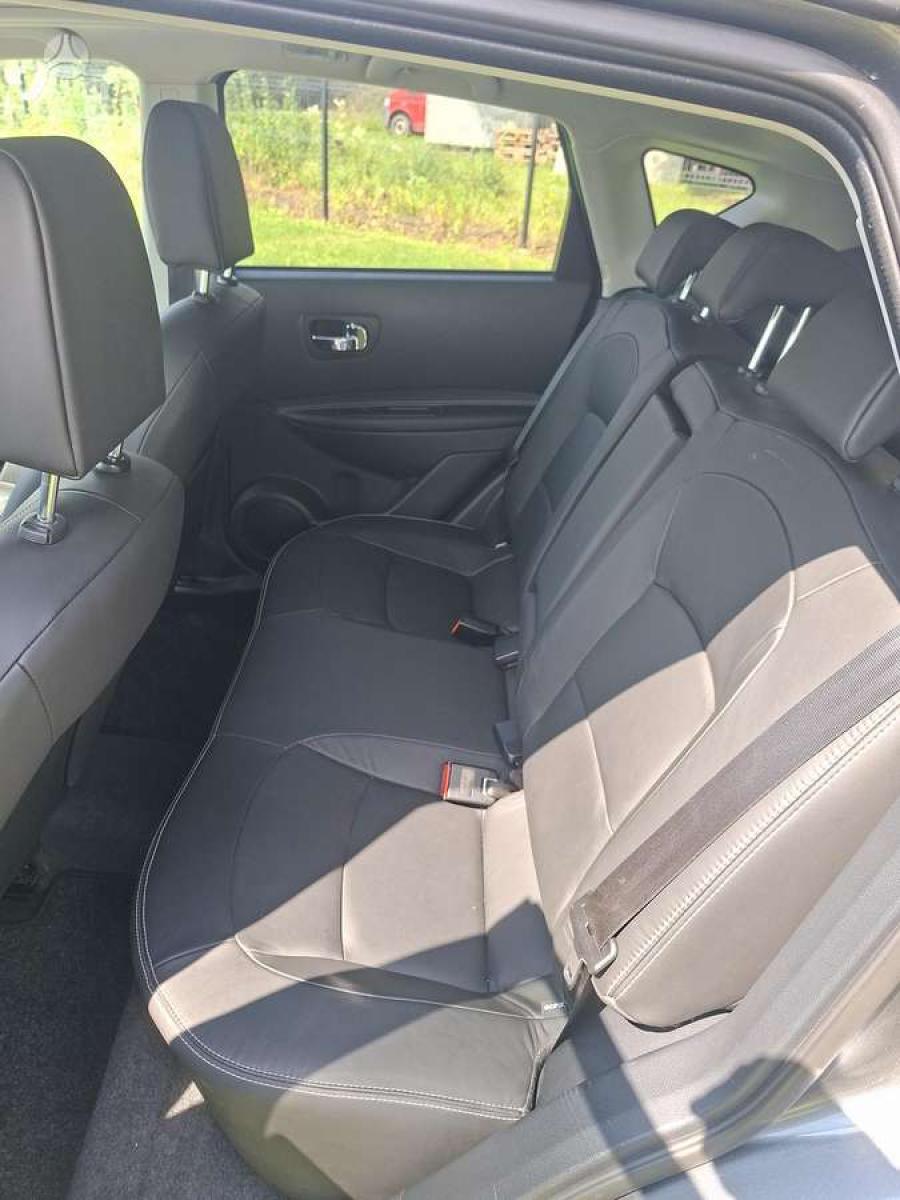 Grey Nissan Qashqai 2012 in Panevezys, with an engine capacity of 2.00 L and mileage of 62 thousand km for 6500 €, photo 13 on AUTOMOTO.COM.LV