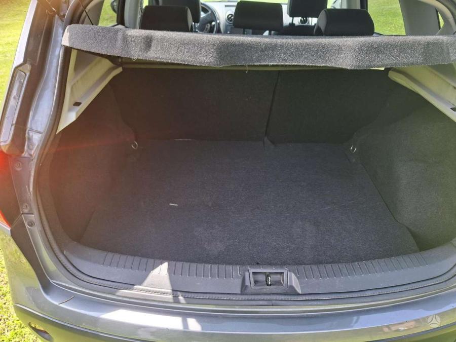 Grey Nissan Qashqai 2012 in Panevezys, with an engine capacity of 2.00 L and mileage of 62 thousand km for 6500 €, photo 15 on AUTOMOTO.COM.LV