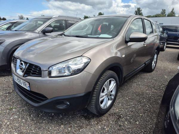 Grey Nissan Qashqai 2012 in Utena, with an engine capacity of 1.60 L and mileage of 236 thousand km for 4800 €, photo 1 on AUTOMOTO.COM.LV
