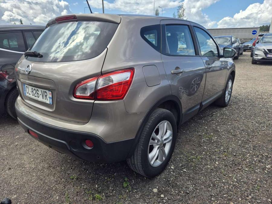 Pelēks Nissan Qashqai 2012 Utena, ar dzinēja tilpumu 1.60 L un nobraukumu 236 tūkst. km par 4800 €, foto 5 vietnē AUTOMOTO.COM.LV
