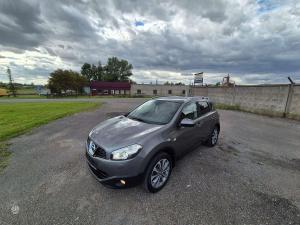Grey Nissan Qashqai 2012 in Panevezys, with an engine capacity of 1.50 L and mileage of 223 thousand km for 5750 €, photo 3 on AUTOMOTO.COM.LV
