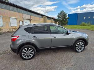 Grey Nissan Qashqai 2012 in Panevezys, with an engine capacity of 1.50 L and mileage of 223 thousand km for 5750 €, photo 26 on AUTOMOTO.COM.LV