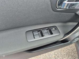 Grey Nissan Qashqai 2012 in Panevezys, with an engine capacity of 1.50 L and mileage of 223 thousand km for 5750 €, photo 27 on AUTOMOTO.COM.LV