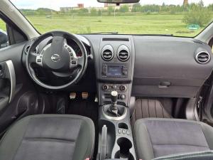 Grey Nissan Qashqai 2012 in Panevezys, with an engine capacity of 1.50 L and mileage of 223 thousand km for 5750 €, photo 32 on AUTOMOTO.COM.LV