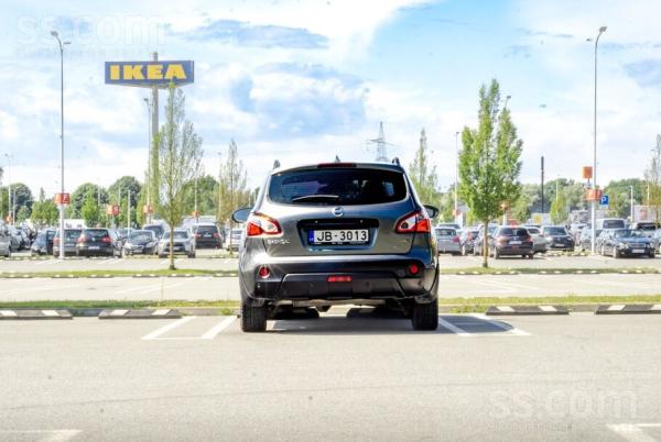 Grey Nissan Qashqai 2012 in Riga, with an engine capacity of 1.60 L and mileage of 171 thousand km for 4290 €, photo 6 on AUTOMOTO.COM.LV