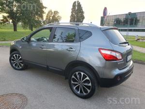 Pelēks Nissan Qashqai 2012 Daugavpils, ar dzinēja tilpumu 1.60 L un nobraukumu 0 tūkst. km par 4950 €, foto 4 vietnē AUTOMOTO.COM.LV
