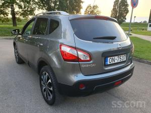 Pelēks Nissan Qashqai 2012 Daugavpils, ar dzinēja tilpumu 1.60 L un nobraukumu 0 tūkst. km par 4950 €, foto 5 vietnē AUTOMOTO.COM.LV