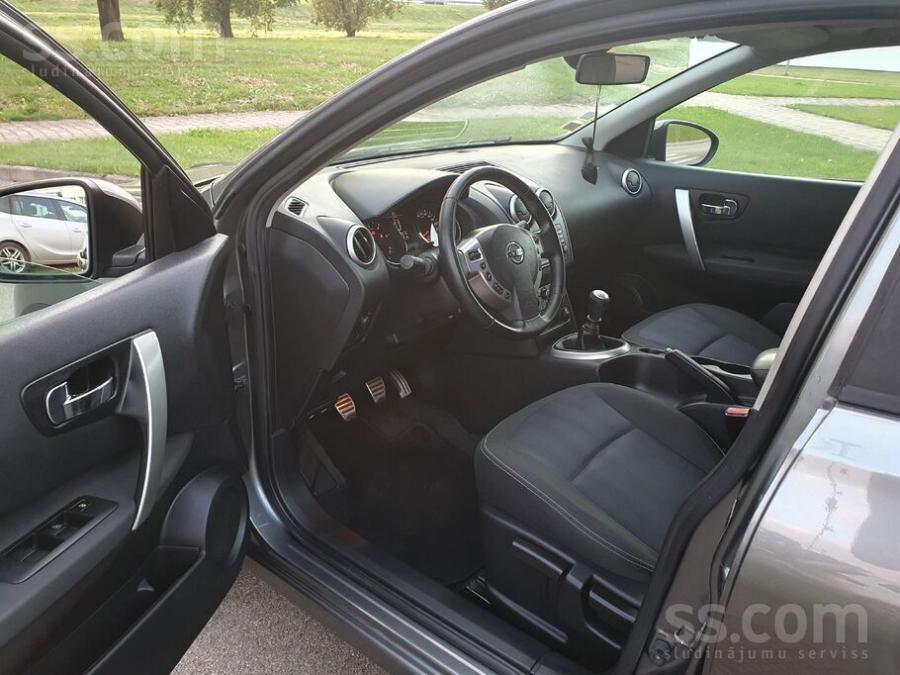 Pelēks Nissan Qashqai 2012 Daugavpils, ar dzinēja tilpumu 1.60 L un nobraukumu 0 tūkst. km par 4950 €, foto 17 vietnē AUTOMOTO.COM.LV