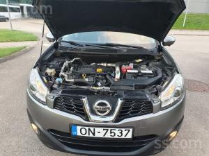 Pelēks Nissan Qashqai 2012 Daugavpils, ar dzinēja tilpumu 1.60 L un nobraukumu 0 tūkst. km par 4950 €, foto 31 vietnē AUTOMOTO.COM.LV