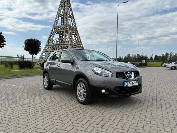 Nissan Qashqai 2012 in Marijampole on AUTOMOTO.COM.LV Grey Nissan Qashqai 2012 in Marijampole, with an engine capacity of 1.46 L and mileage of 257 thousand km for 4999 €, photo 8 on AUTOMOTO.COM.LV