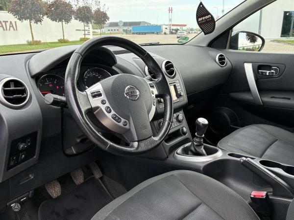 Nissan Qashqai 2012 in Marijampole on AUTOMOTO.COM.LV Grey Nissan Qashqai 2012 in Marijampole, with an engine capacity of 1.46 L and mileage of 257 thousand km for 4999 €, photo 9 on AUTOMOTO.COM.LV