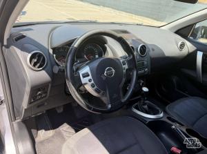 Grey Nissan Qashqai 2012 in Kaunas, with an engine capacity of 1.60 L and mileage of 296 thousand km for 4200 €, photo 9 on AUTOMOTO.COM.LV
