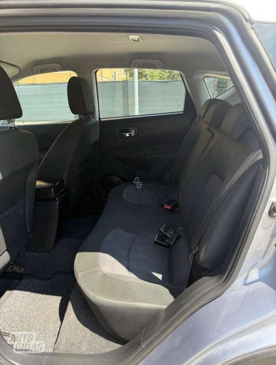 Grey Nissan Qashqai 2012 in Kaunas, with an engine capacity of 1.60 L and mileage of 296 thousand km for 4200 €, photo 12 on AUTOMOTO.COM.LV