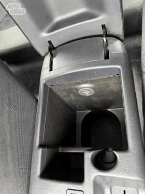 Grey Nissan Qashqai 2012 in Kaunas, with an engine capacity of 1.60 L and mileage of 296 thousand km for 4200 €, photo 14 on AUTOMOTO.COM.LV