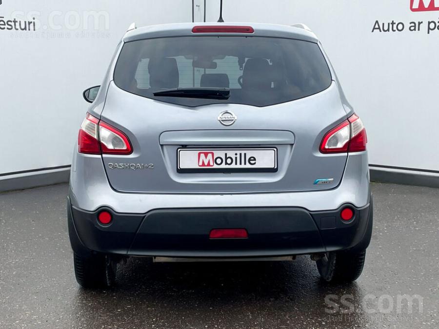 Pelēks Nissan Qashqai 2013 Rīga, ar dzinēja tilpumu 1.60 L un nobraukumu 207 tūkst. km par 5850 €, foto 4 vietnē AUTOMOTO.COM.LV