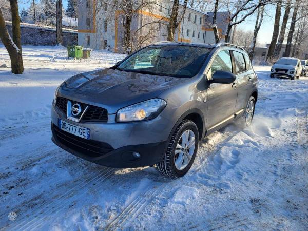 Pelēks Nissan Qashqai 2013 Kauņa, ar dzinēja tilpumu 1.46 L un nobraukumu 248 tūkst. km par 4650 €, foto 2 vietnē AUTOMOTO.COM.LV
