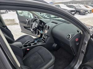 Pelēks Nissan Qashqai 2013 Tauragė, ar dzinēja tilpumu 1.60 L un nobraukumu 260 tūkst. km par 5600 €, foto 13 vietnē AUTOMOTO.COM.LV