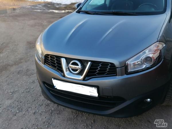 Pelēks Nissan Qashqai 2013 Utena, ar dzinēja tilpumu 1.60 L un nobraukumu 243 tūkst. km par 3690 €, foto 2 vietnē AUTOMOTO.COM.LV