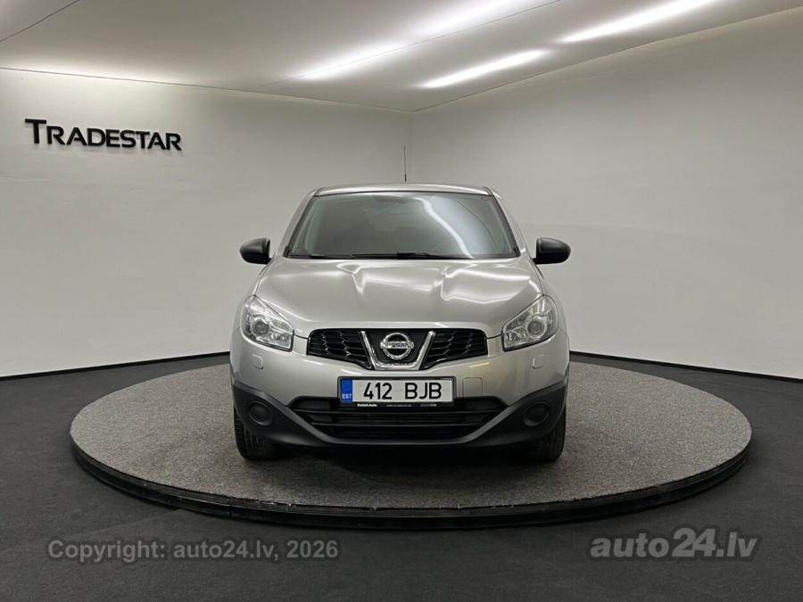 Grey Nissan Qashqai 2013 in Parnu, with an engine capacity of 1.50 L and mileage of 218 thousand km for 5990 €, photo 3 on AUTOMOTO.COM.LV