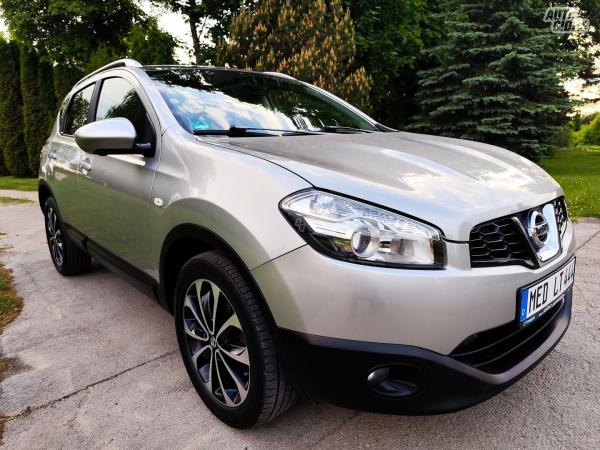 Pelēks Nissan Qashqai 2013 Mažeikiai, ar dzinēja tilpumu 1.60 L un nobraukumu 225 tūkst. km par 6500 €, foto 2 vietnē AUTOMOTO.COM.LV