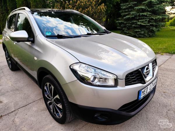 Pelēks Nissan Qashqai 2013 Mažeikiai, ar dzinēja tilpumu 1.60 L un nobraukumu 225 tūkst. km par 6500 €, foto 4 vietnē AUTOMOTO.COM.LV