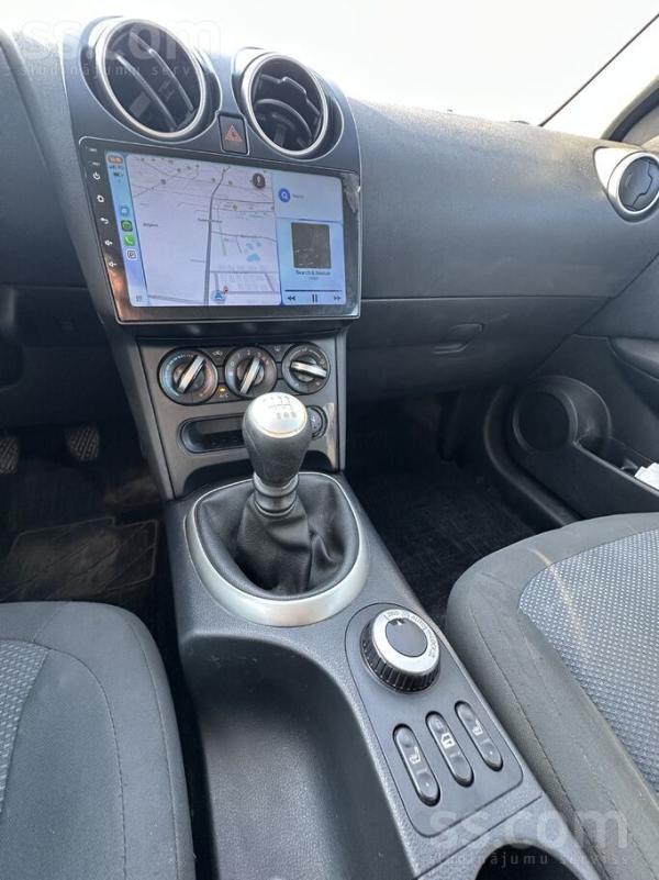 Pelēks Nissan Qashqai 2013 Jelgava, ar dzinēja tilpumu 1.60 L un nobraukumu 221 tūkst. km par 4650 €, foto 7 vietnē AUTOMOTO.COM.LV