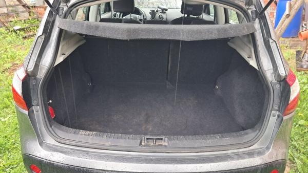 Grey Nissan Qashqai 2013 in Madona, with an engine capacity of 1.50 L and mileage of 208 thousand km for 4500 €, photo 9 on AUTOMOTO.COM.LV