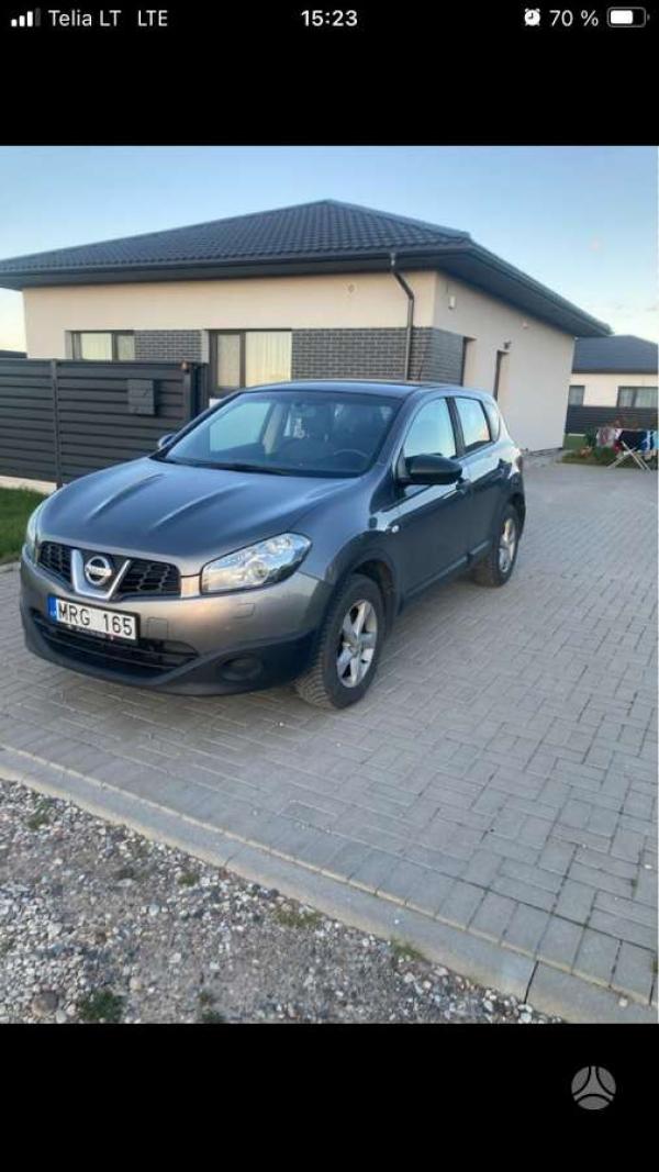 Grey Nissan Qashqai 2013 in Kaunas, with an engine capacity of 1.60 L and mileage of 241 thousand km for 2500 €, photo 2 on AUTOMOTO.COM.LV