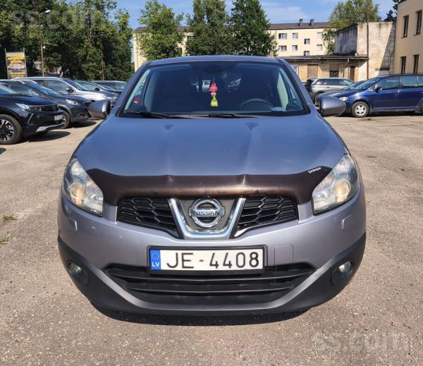 Pelēks Nissan Qashqai 2013 Jelgava, ar dzinēja tilpumu 1.60 L un nobraukumu 0 tūkst. km par 4490 €, foto 5 vietnē AUTOMOTO.COM.LV