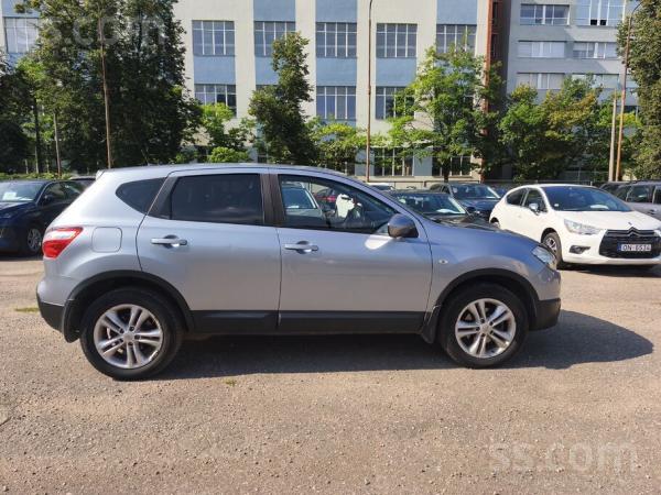 Pelēks Nissan Qashqai 2013 Jelgava, ar dzinēja tilpumu 1.60 L un nobraukumu 0 tūkst. km par 4490 €, foto 8 vietnē AUTOMOTO.COM.LV