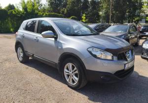 Grey Nissan Qashqai 2013 in Jelgava, with an engine capacity of 1.60 L and mileage of 236 thousand km for 4490 €, photo 5 on AUTOMOTO.COM.LV