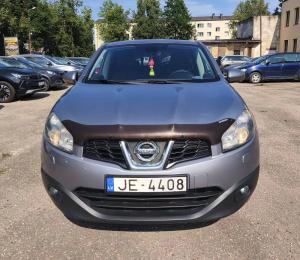 Grey Nissan Qashqai 2013 in Jelgava, with an engine capacity of 1.60 L and mileage of 236 thousand km for 4490 €, photo 6 on AUTOMOTO.COM.LV