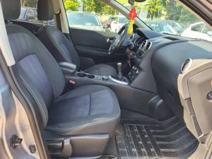 Grey Nissan Qashqai 2013 in Jelgava, with an engine capacity of 1.60 L and mileage of 236 thousand km for 4490 €, photo 14 on AUTOMOTO.COM.LV