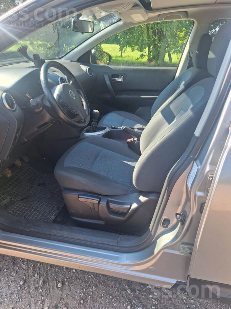 Pelēks Nissan Qashqai 2013 Saldus, ar dzinēja tilpumu 1.50 L un nobraukumu 242 tūkst. km par 4300 €, foto 11 vietnē AUTOMOTO.COM.LV