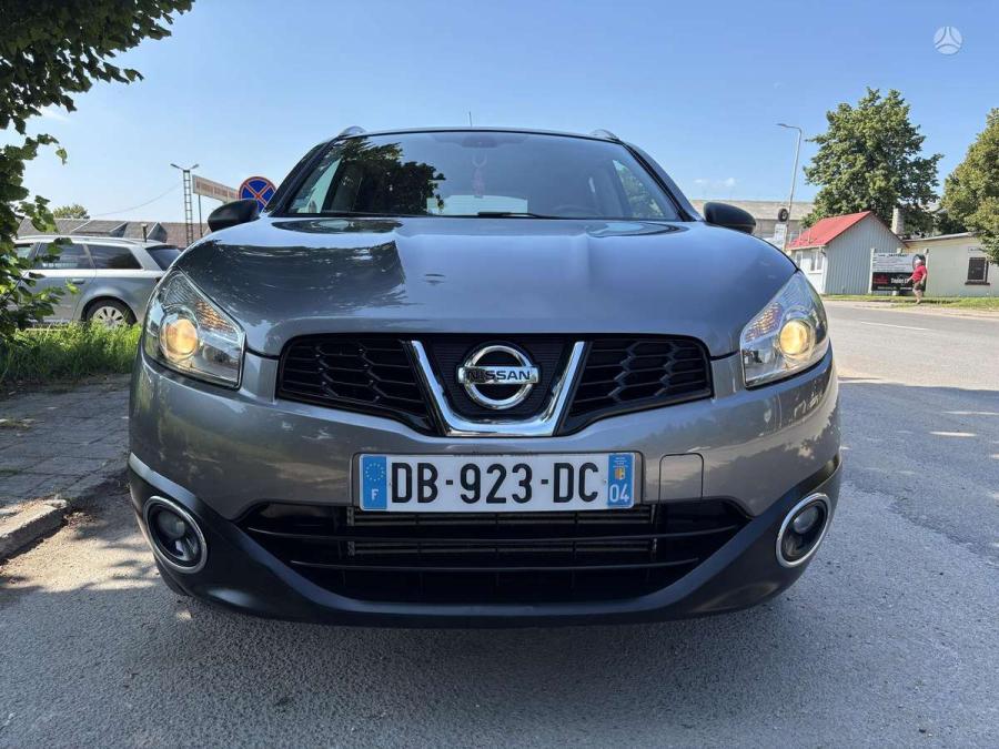 Pelēks Nissan Qashqai 2013 Tauragė, ar dzinēja tilpumu 1.60 L un nobraukumu 178 tūkst. km par 4900 €, foto 5 vietnē AUTOMOTO.COM.LV