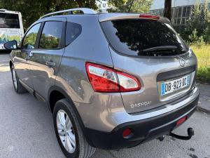 Pelēks Nissan Qashqai 2013 Tauragė, ar dzinēja tilpumu 1.60 L un nobraukumu 178 tūkst. km par 4900 €, foto 7 vietnē AUTOMOTO.COM.LV