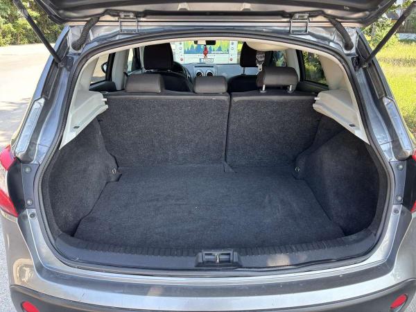 Grey Nissan Qashqai 2013 in Taurage, with an engine capacity of 1.60 L and mileage of 178 thousand km for 4900 €, photo 8 on AUTOMOTO.COM.LV