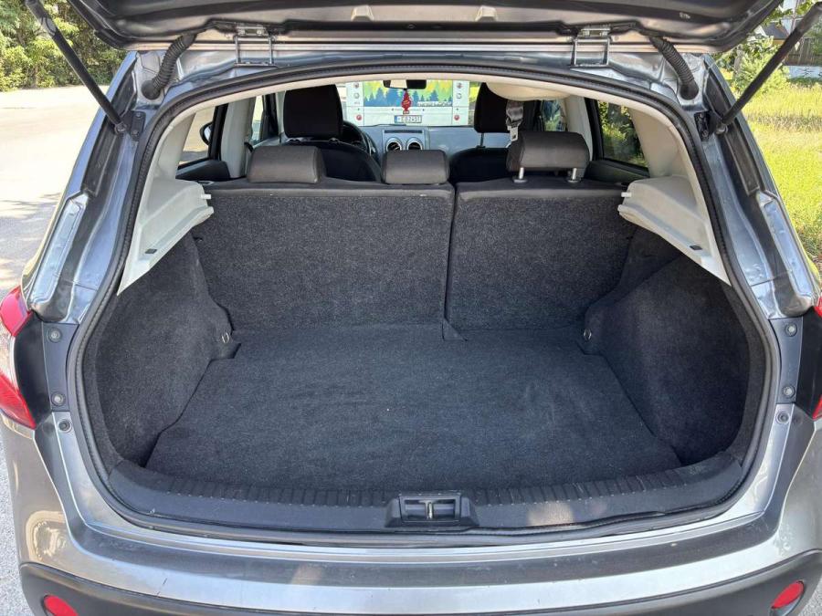 Pelēks Nissan Qashqai 2013 Tauragė, ar dzinēja tilpumu 1.60 L un nobraukumu 178 tūkst. km par 4900 €, foto 9 vietnē AUTOMOTO.COM.LV