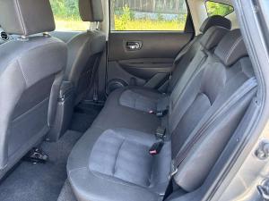 Pelēks Nissan Qashqai 2013 Tauragė, ar dzinēja tilpumu 1.60 L un nobraukumu 178 tūkst. km par 4900 €, foto 10 vietnē AUTOMOTO.COM.LV