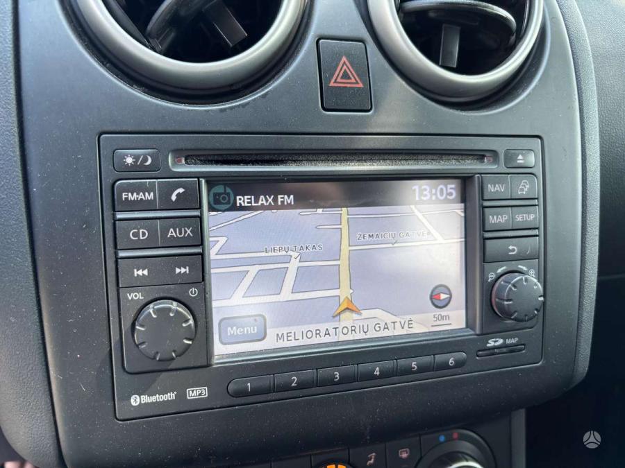 Pelēks Nissan Qashqai 2013 Tauragė, ar dzinēja tilpumu 1.60 L un nobraukumu 178 tūkst. km par 4900 €, foto 16 vietnē AUTOMOTO.COM.LV