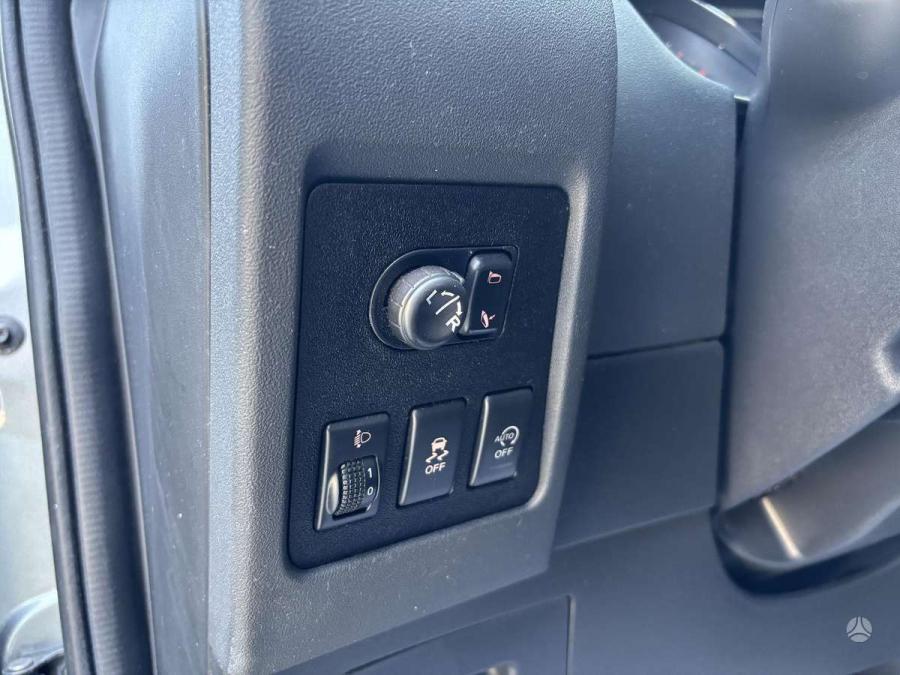 Pelēks Nissan Qashqai 2013 Tauragė, ar dzinēja tilpumu 1.60 L un nobraukumu 178 tūkst. km par 4900 €, foto 18 vietnē AUTOMOTO.COM.LV