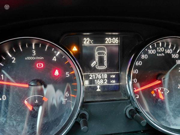 Pelēks Nissan Qashqai 2013 Mažeikiai, ar dzinēja tilpumu 1.50 L un nobraukumu 218 tūkst. km par 4800 €, foto 4 vietnē AUTOMOTO.COM.LV