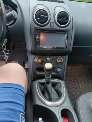 Pelēks Nissan Qashqai 2013 Mažeikiai, ar dzinēja tilpumu 1.50 L un nobraukumu 218 tūkst. km par 4800 €, foto 6 vietnē AUTOMOTO.COM.LV