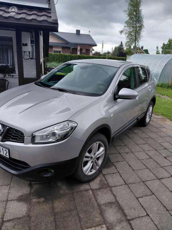 Pelēks Nissan Qashqai 2013 Mažeikiai, ar dzinēja tilpumu 1.50 L un nobraukumu 218 tūkst. km par 4800 €, foto 7 vietnē AUTOMOTO.COM.LV