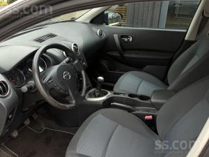 Grey Nissan Qashqai 2013 in Riga, with an engine capacity of 1.60 L and mileage of 176 thousand km for 5500 €, photo 10 on AUTOMOTO.COM.LV