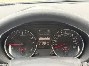 Grey Nissan Qashqai 2013 in Riga, with an engine capacity of 1.60 L and mileage of 176 thousand km for 5500 €, photo 15 on AUTOMOTO.COM.LV
